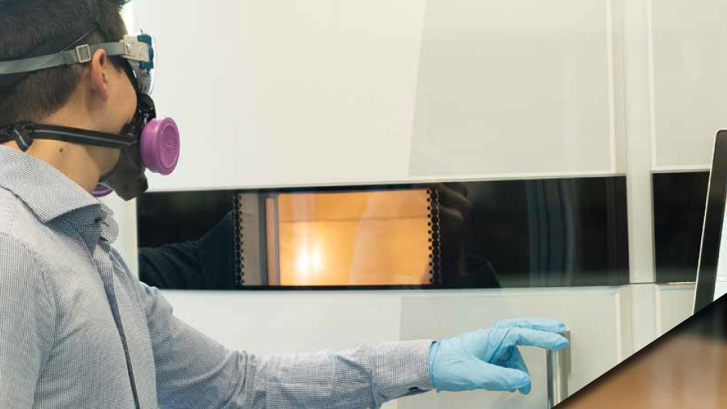 Breaking the Injection Mold White Paper | igus® Canada Blog & Toolbox